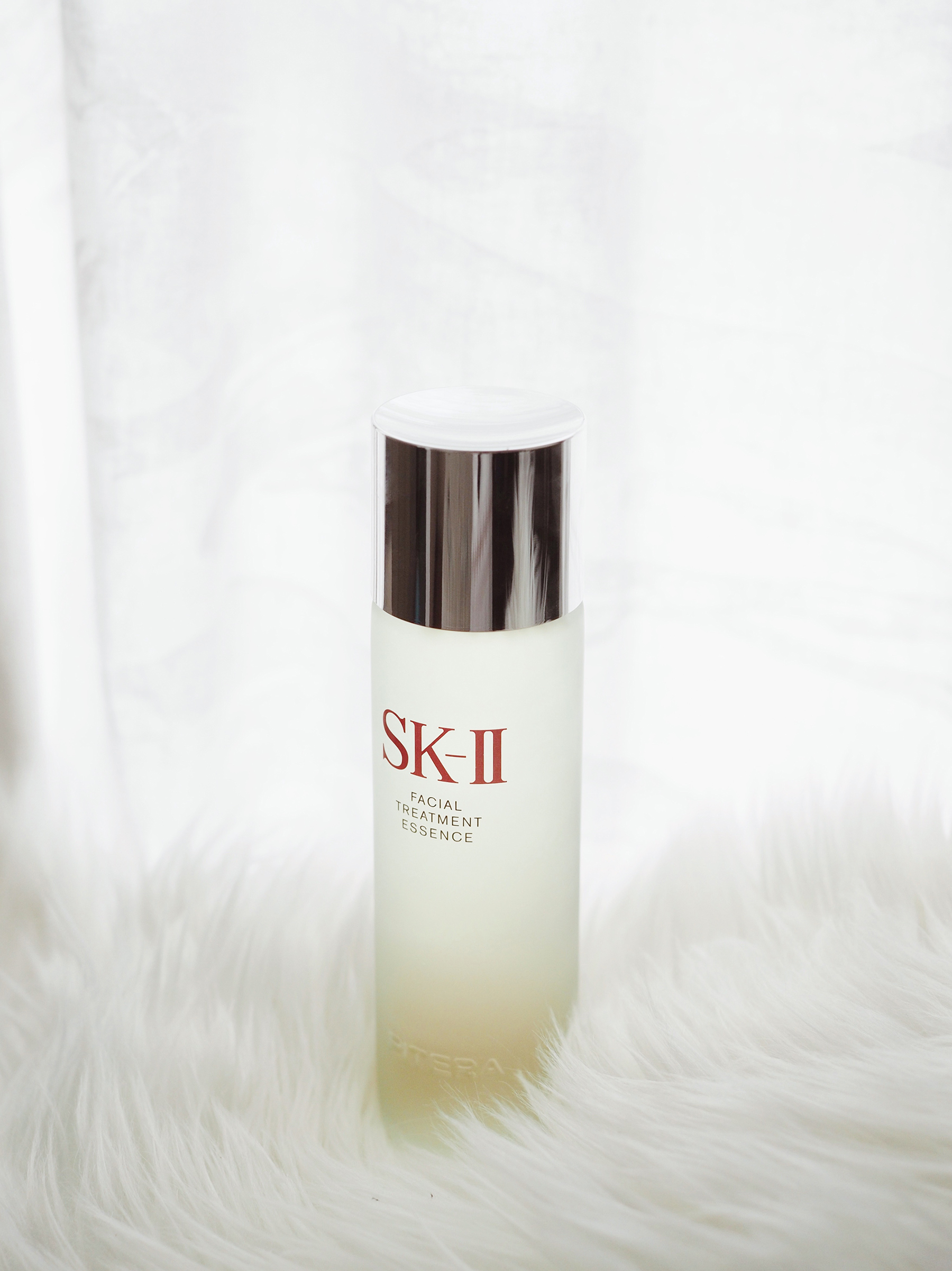 Review SK II Facial Treatment Essence Does It Really Work Pale